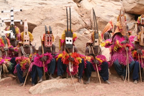 LA TRIBU DOGON: RITUALES Y ESTILO DE VIDA DE LOS DOGON.