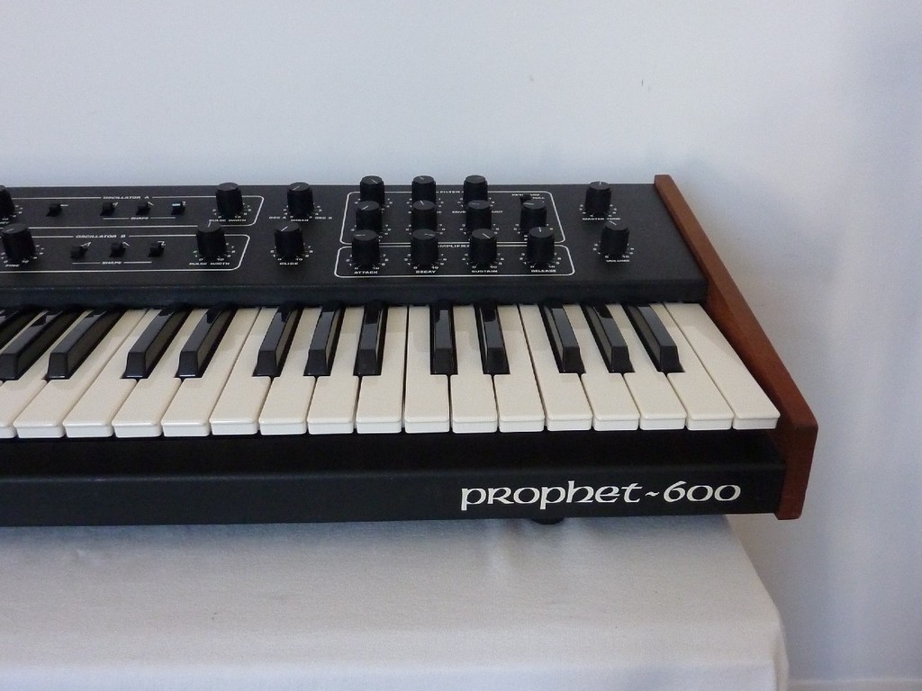 MATRIXSYNTH: Sequential Circuits Prophet 600 with Gigli Upgrade