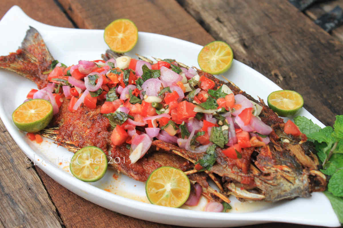 Beberapa Makanan Khas Ambon Yang Dijamin Enak, Awas Ngiler !! - Pensil ...