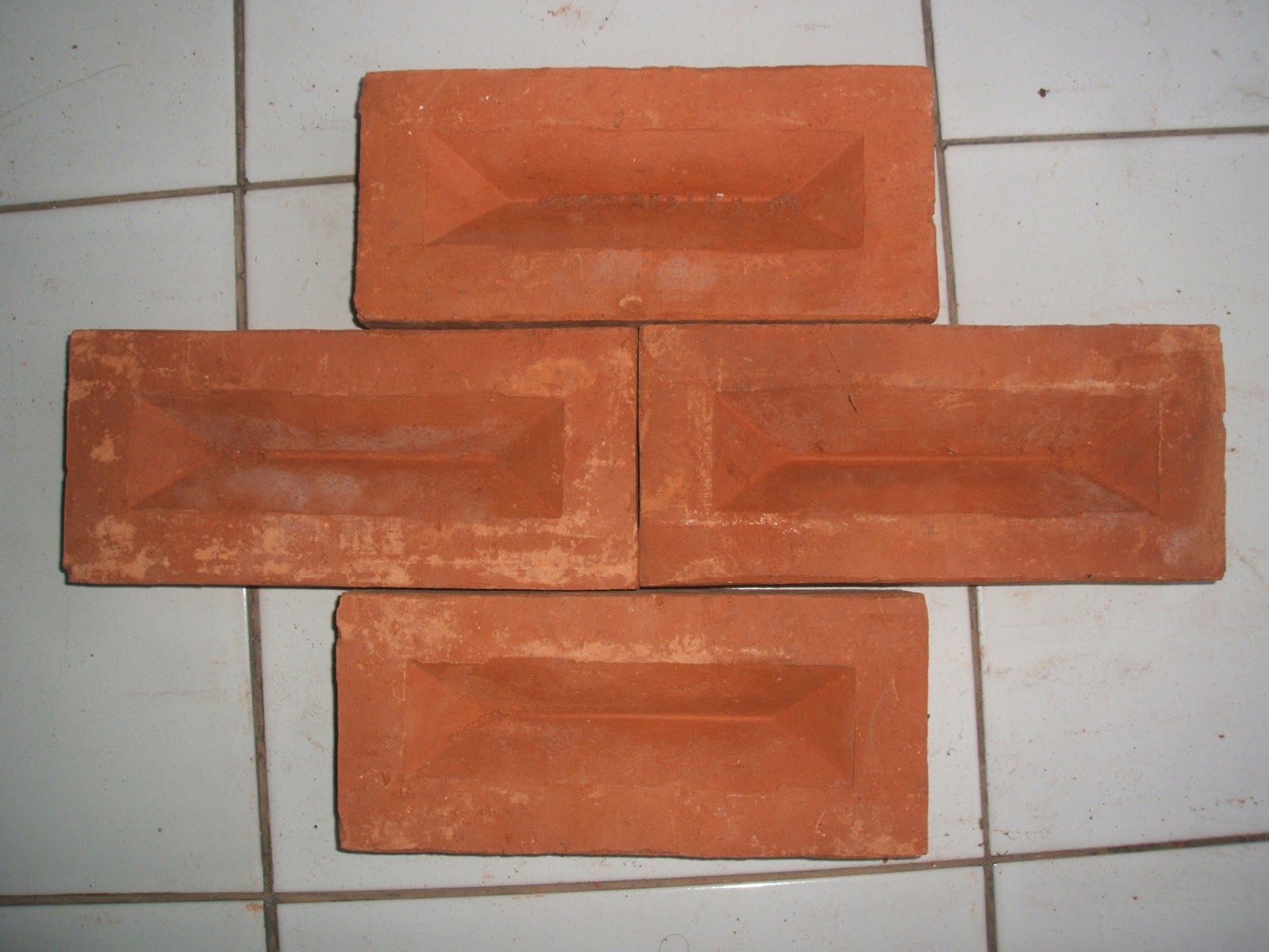 bata expose jakarta: batu bata expose