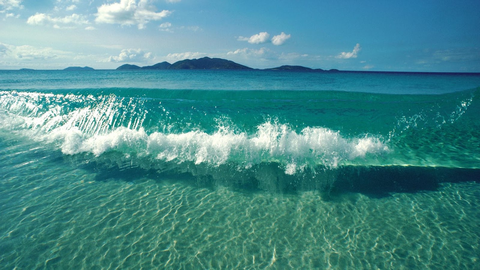 Download Free Ocean Waves Wallpapers | Most beautiful places in the ...
