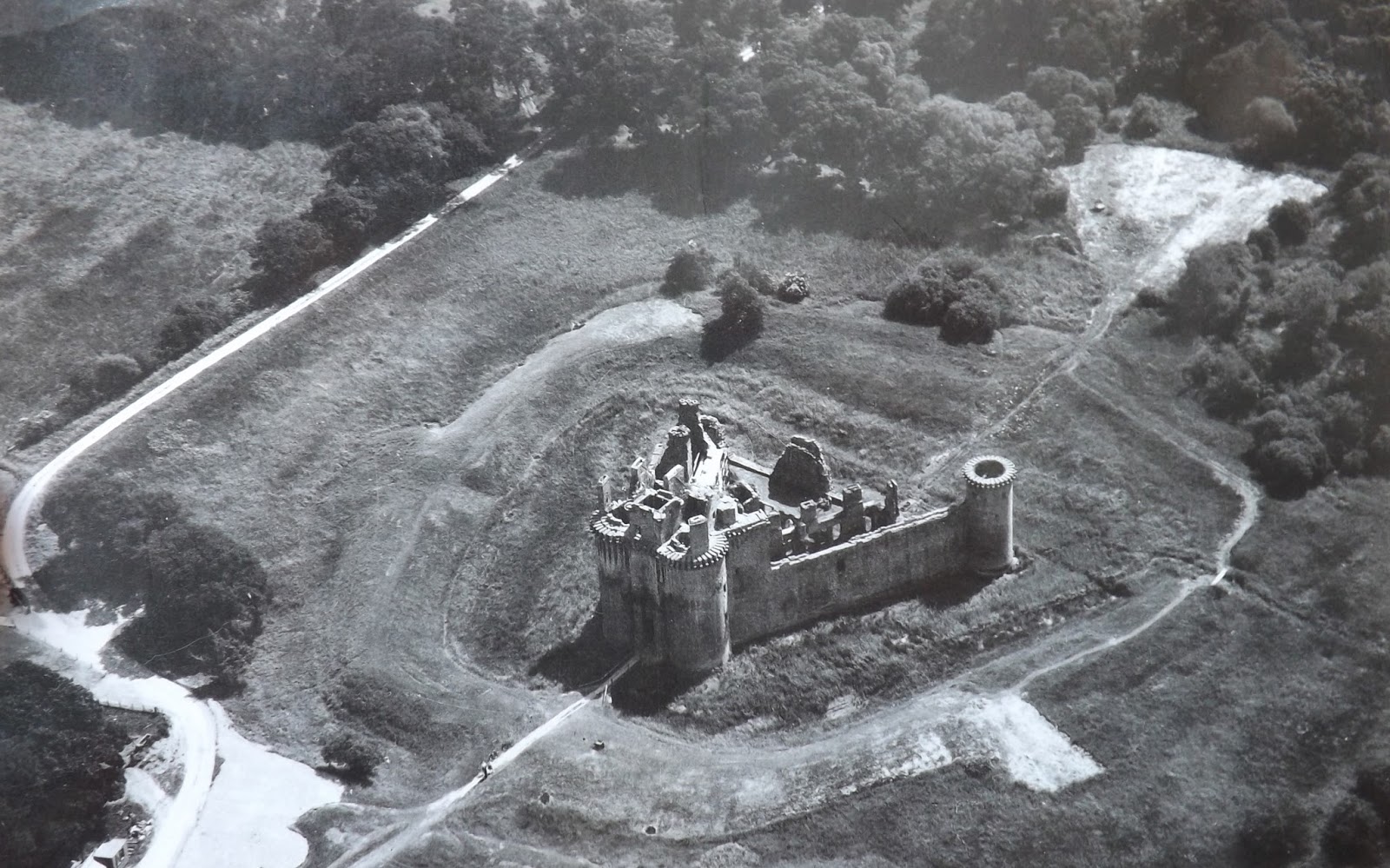 The castles, towers and fortified buildings of Cumbria: August 2013