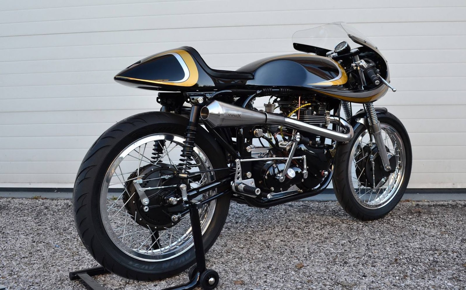Triton CR650 Special by Stile Italiano - RocketGarage - Cafe Racer Magazine