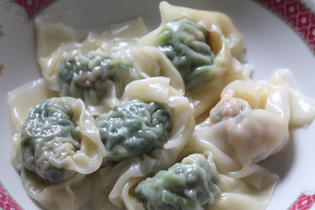 Spinach , Pork and Prawn Wonton
