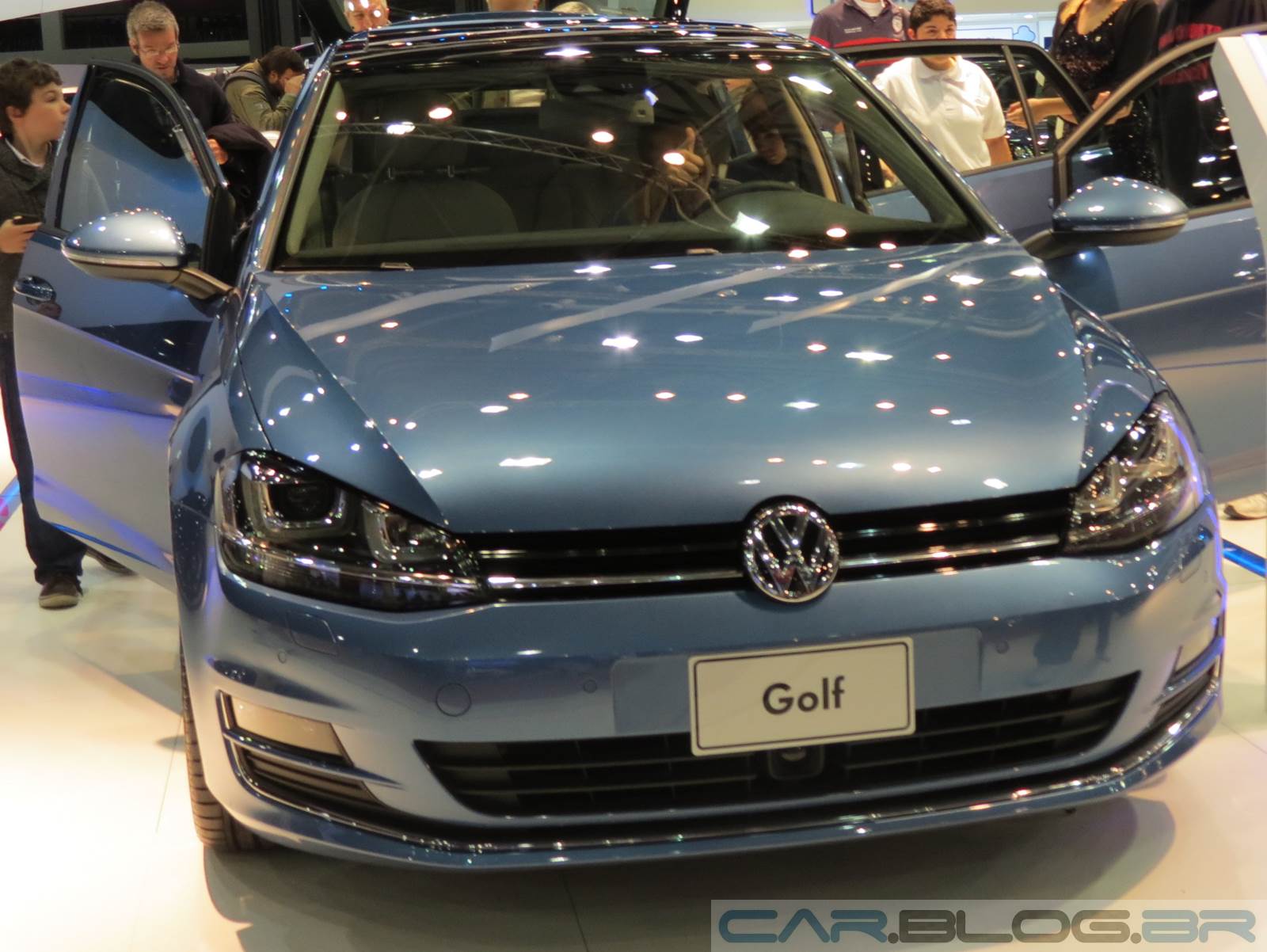 Vídeo: VW Golf 7 em Buenos Aires: Highline e GTI