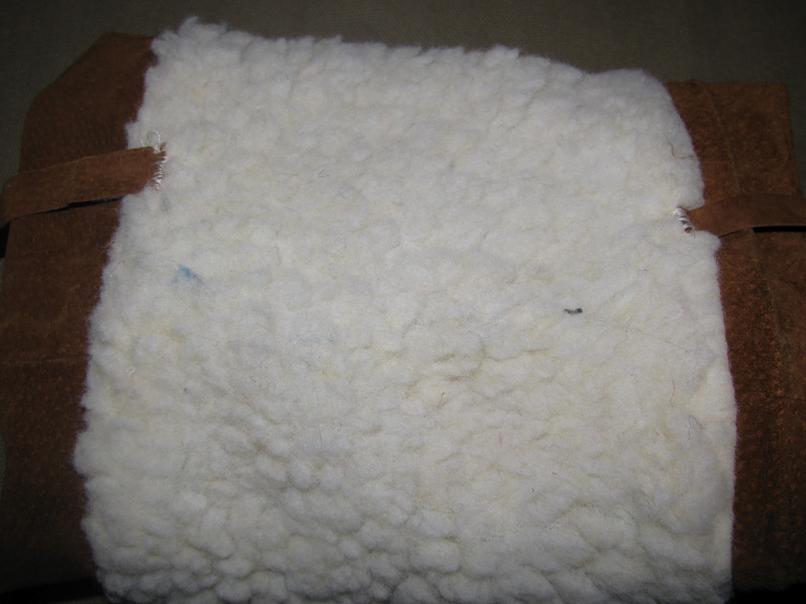 By Mama With Love: Hand Muff Tutorial / Upcycling a Suede Skirt