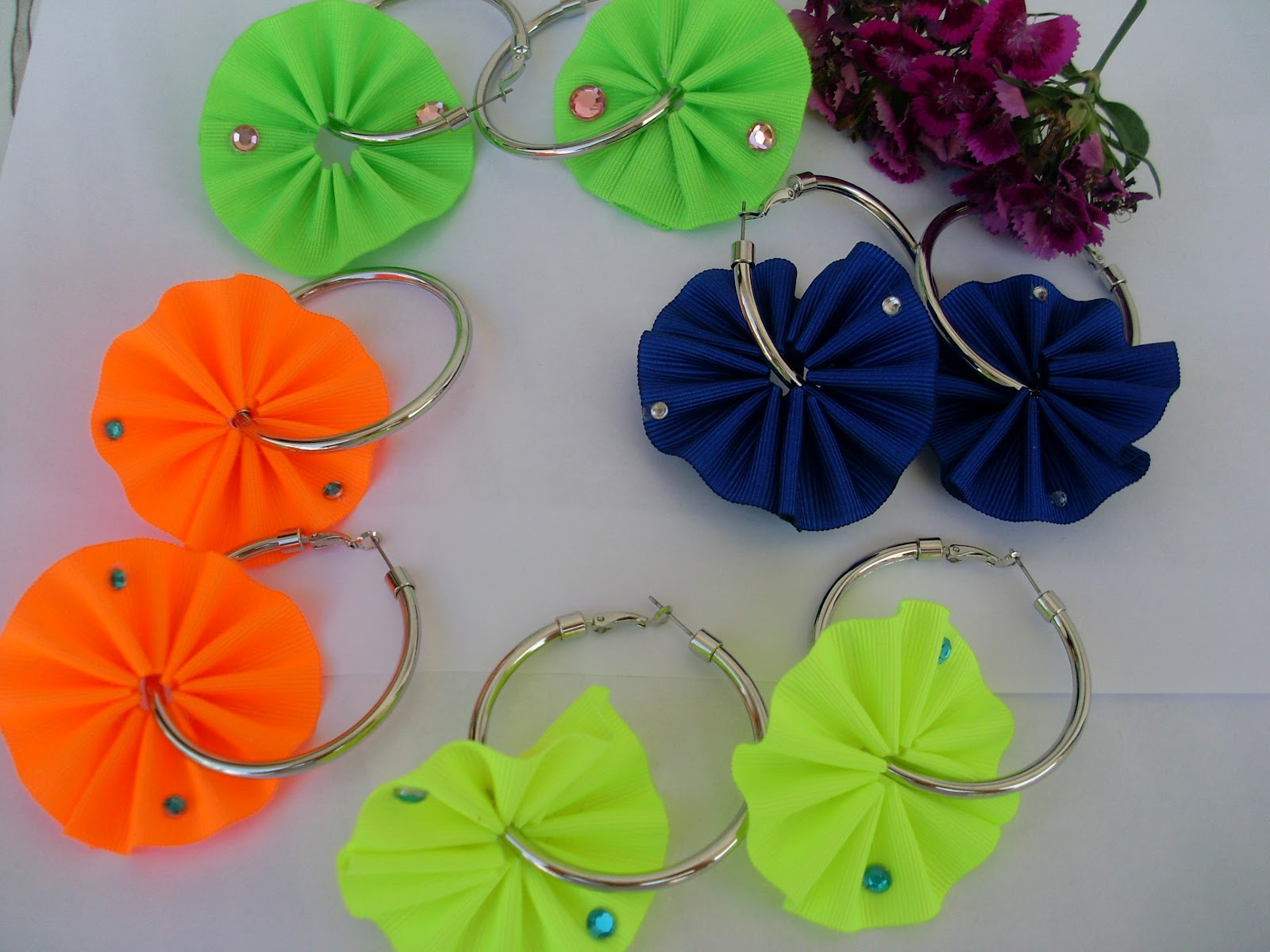 handmade by stella: ΚΑΛΟΚΑΙΡΙΝΑ ΣΚΟΥΛΑΡΙΚΙΑ!!!