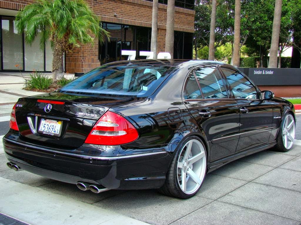 Mercedes-Benz W211 E55 AMG on 20inch Vossen Wheels | BENZTUNING
