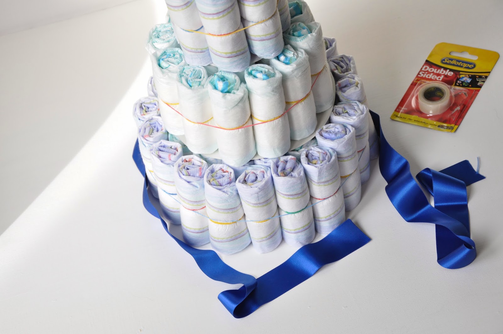 pippa's long stockings: Make your own nappy cake {tutorial}