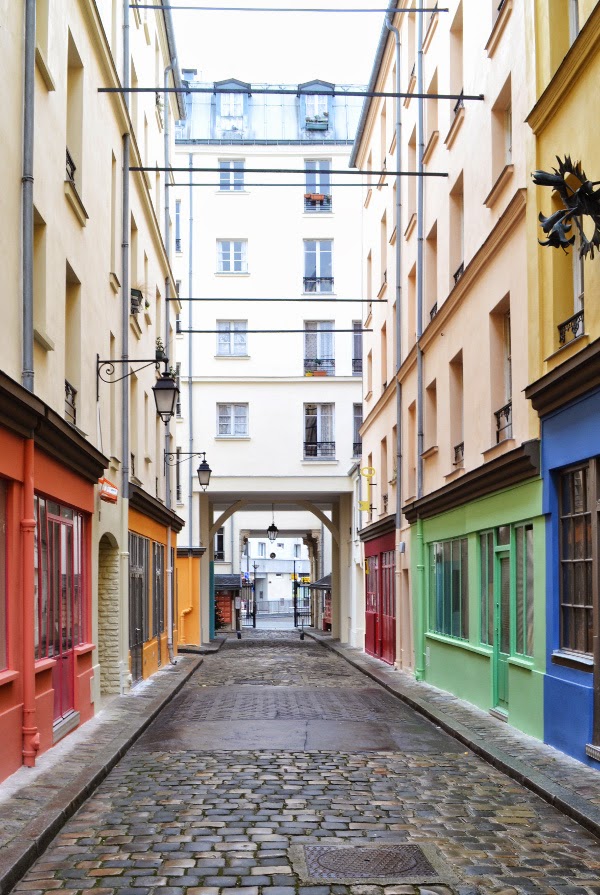 Art et glam: Rue de Reuilly, Paris 12e, un passage aux couleurs arc-en-ciel