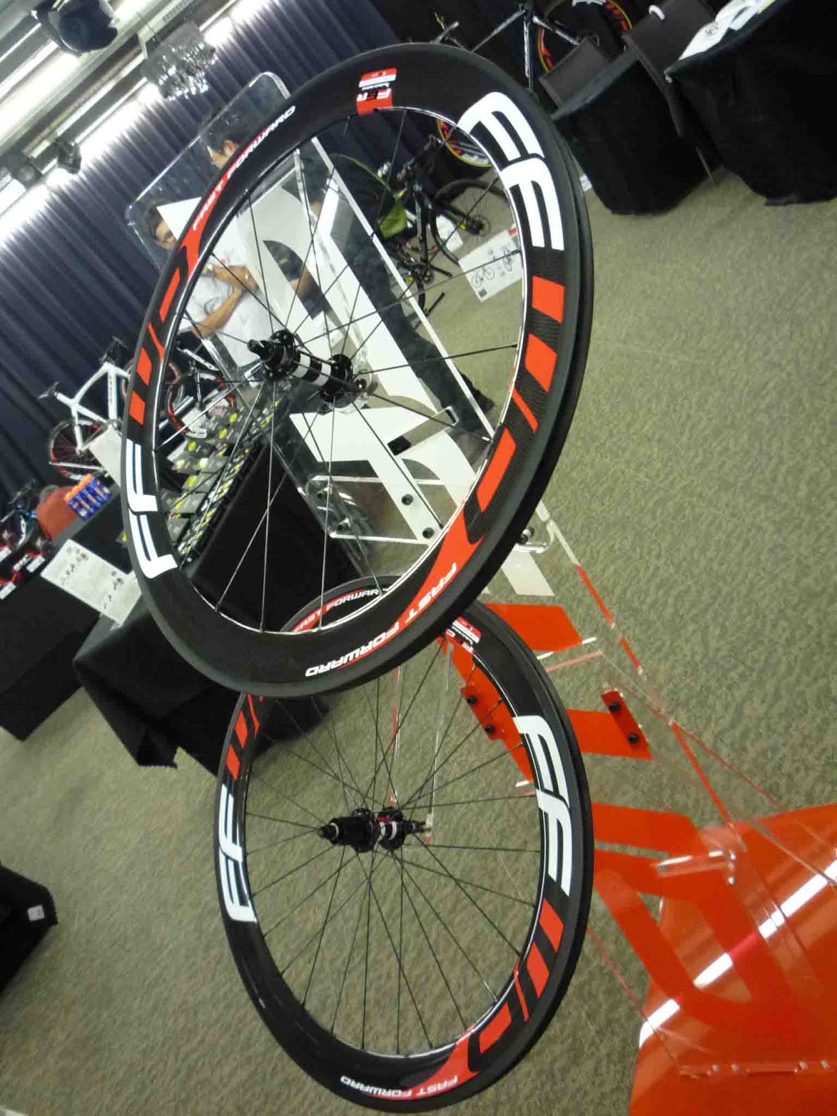 avelo Bicycle shop | アヴェロ バイシクル ショップ 浦和: Fast Forward ファストフォワード FFWD ...