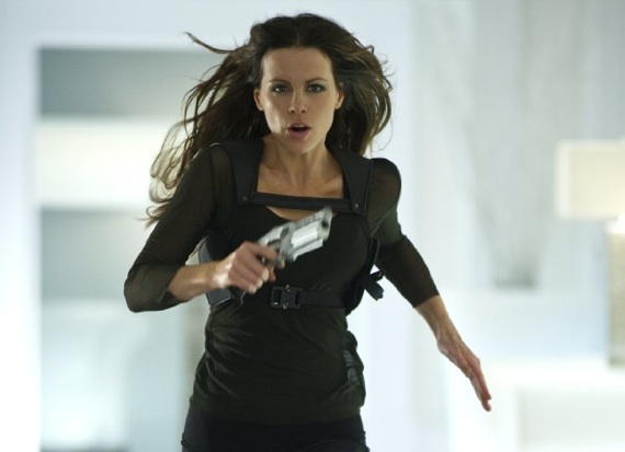 The Hot Kate Beckinsale is you Husband killer in Total Recall - Blog ...