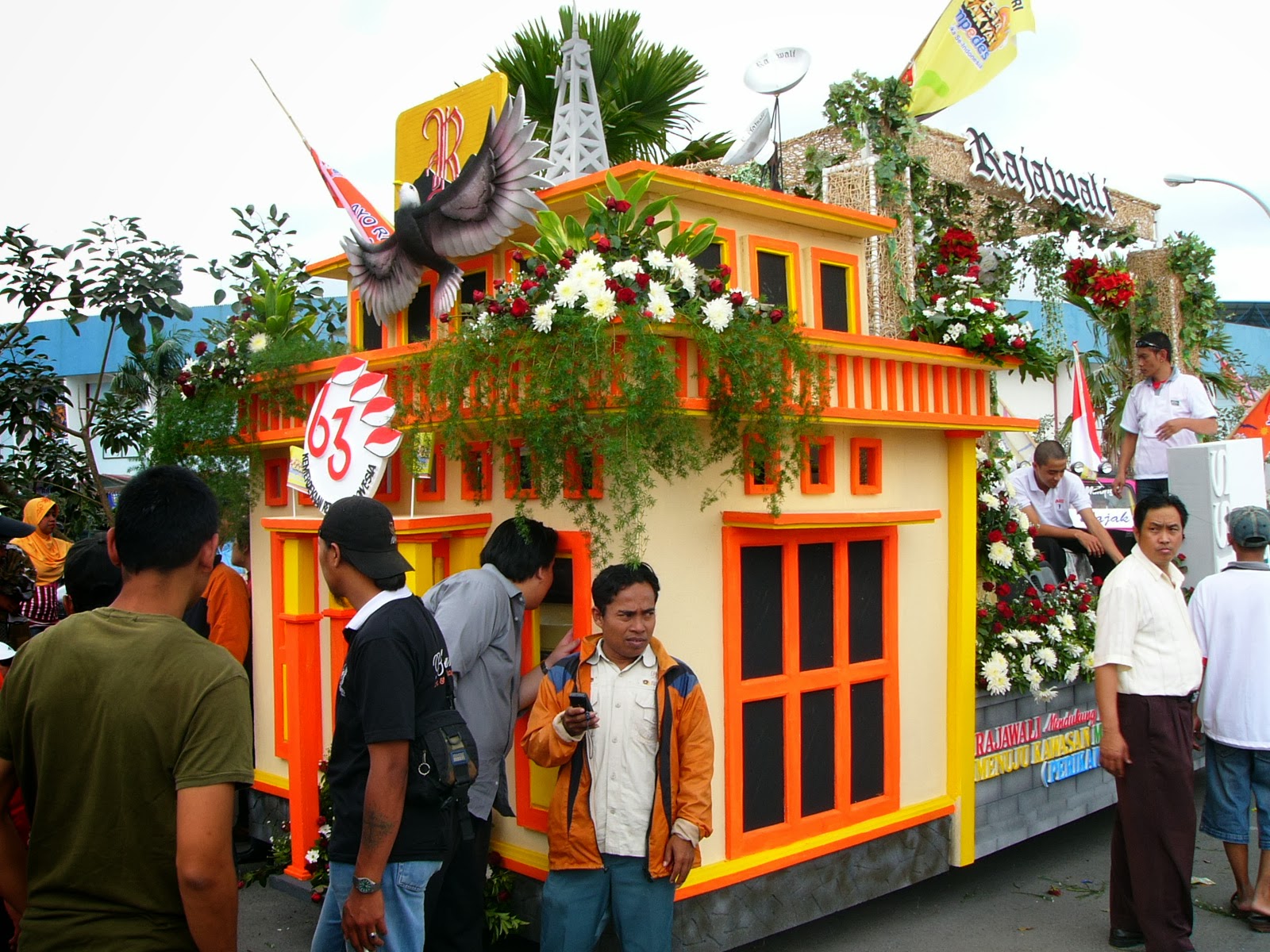 Toko Bunga dan Papan Ucapan / Letter Bambang Florist di Malang ...