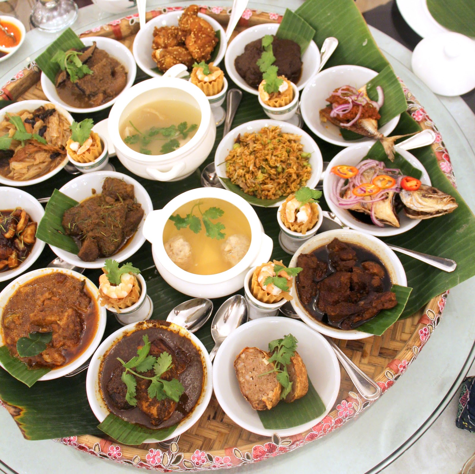 The Peranakan @ Orchard Hotel : Tok Panjang and Pandan Chiffon Durian Cake