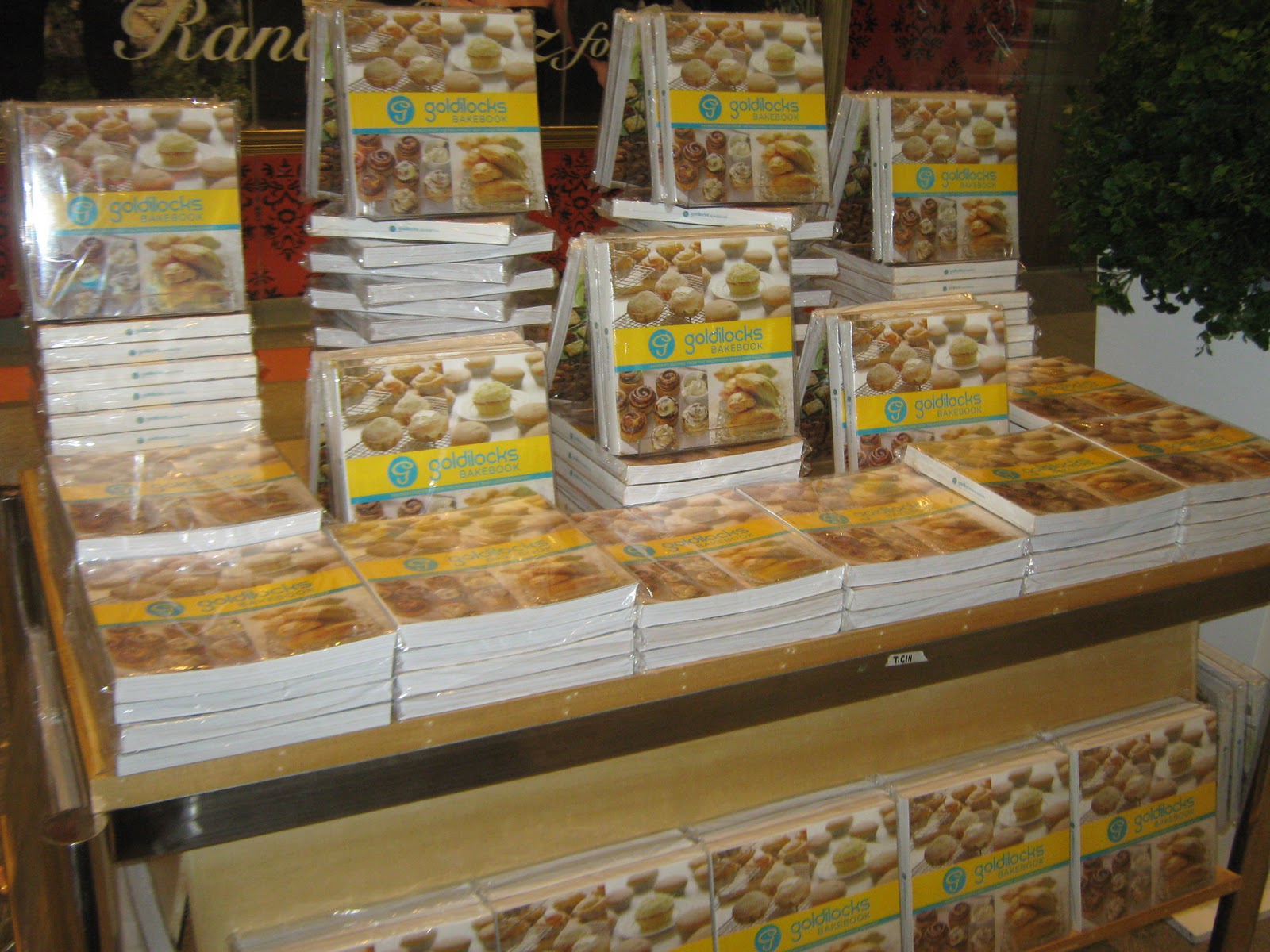 Shark's Ocean: Goldilocks BakeBook Launch