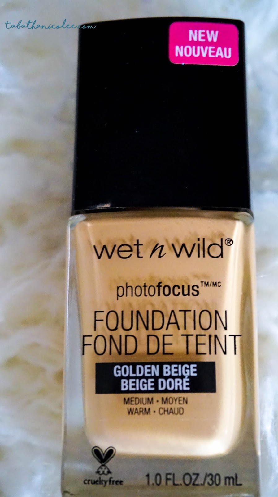 Tabatha Nicolee: Nueva Base de Wet n Wild Photo Focus Reseña ( Golden ...