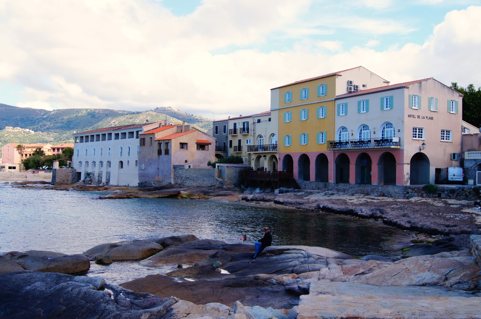 PETITS PARADIS: Algajola, Corse