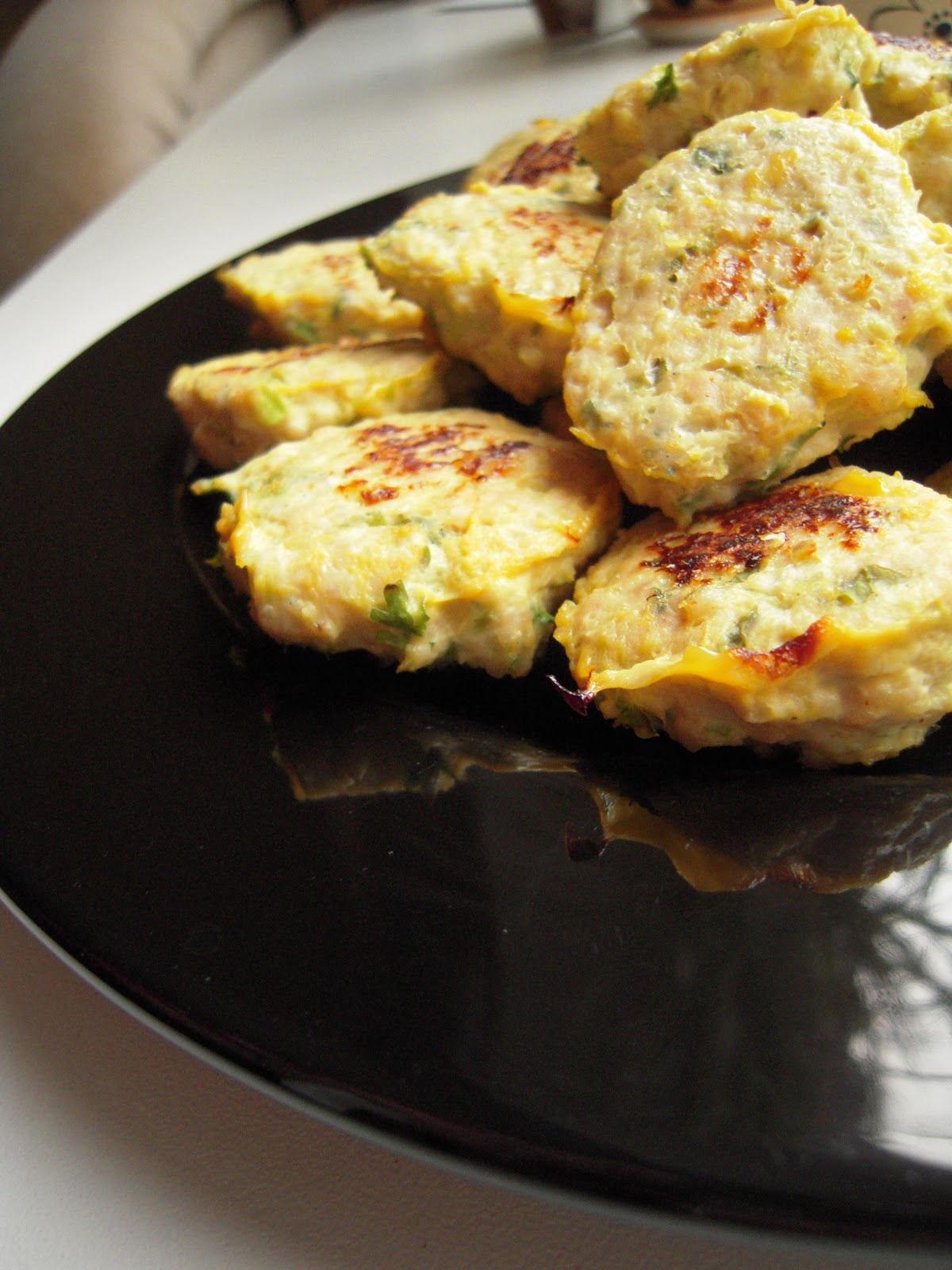 Noore perenaise katsetused: Kalkunihakklihast kotletid.