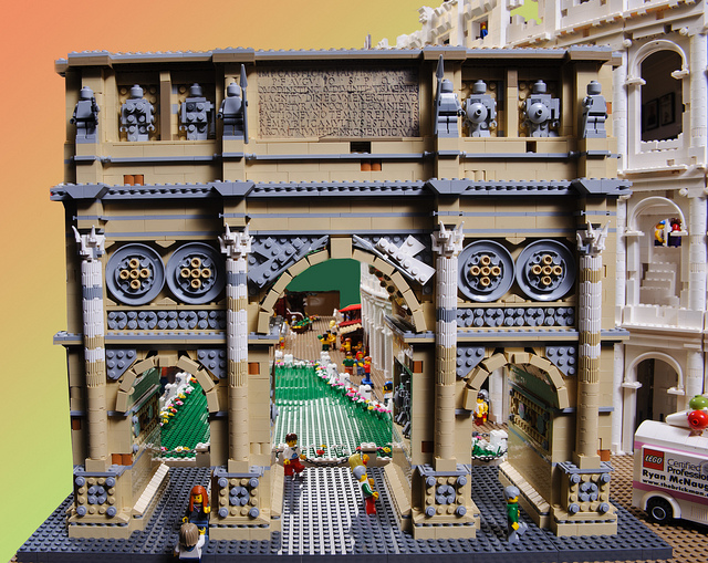 Il Colosseo fatto di Lego: opera "colossale"!
