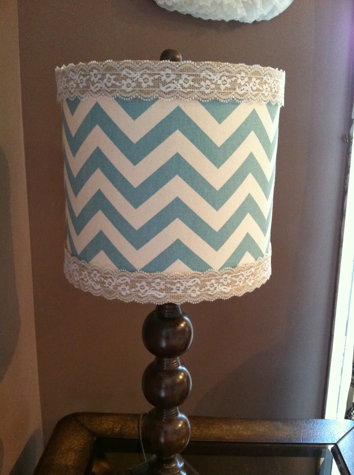 Burlap and Bananas: $3 Lamp Revamp!!