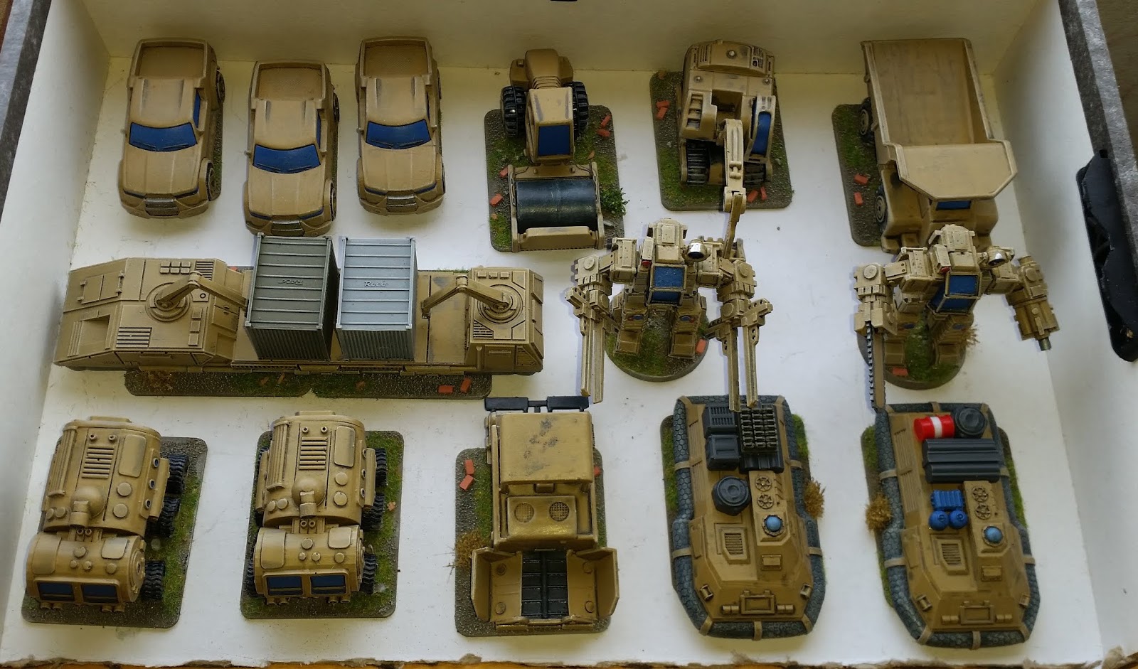 The Angry Lurker: My 15mm "Weyland Yutanti" Project :Vehicles........