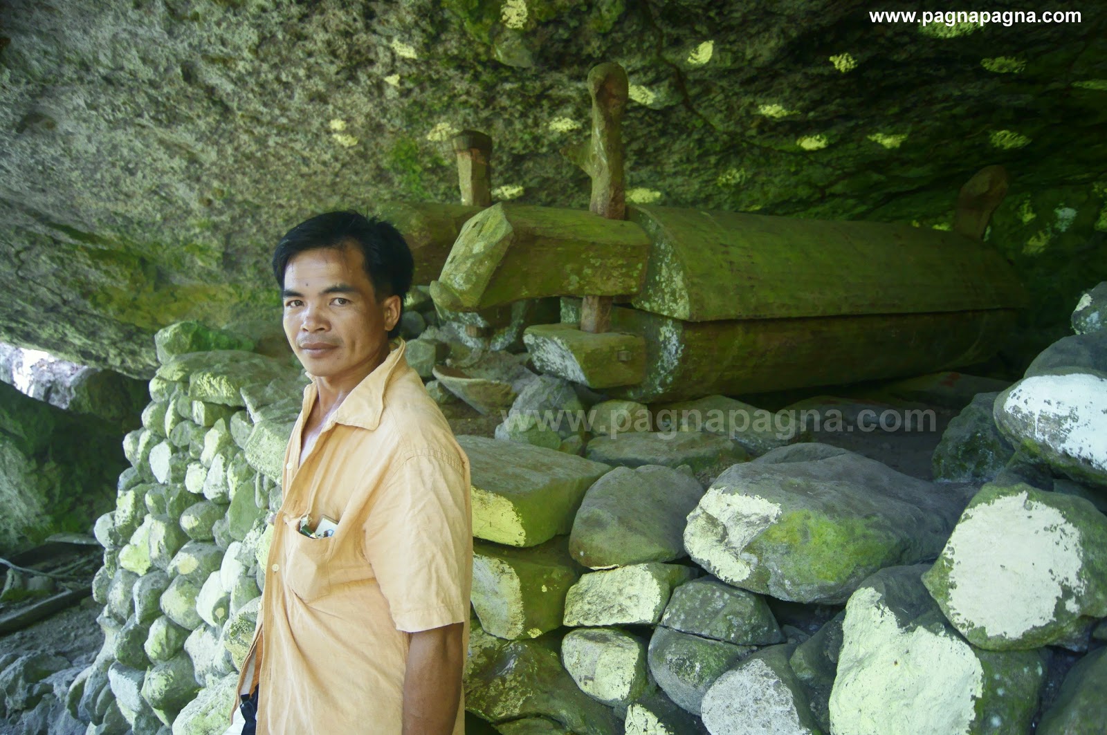 pagnapagna: KEN NGILAWEN Burial Cave
