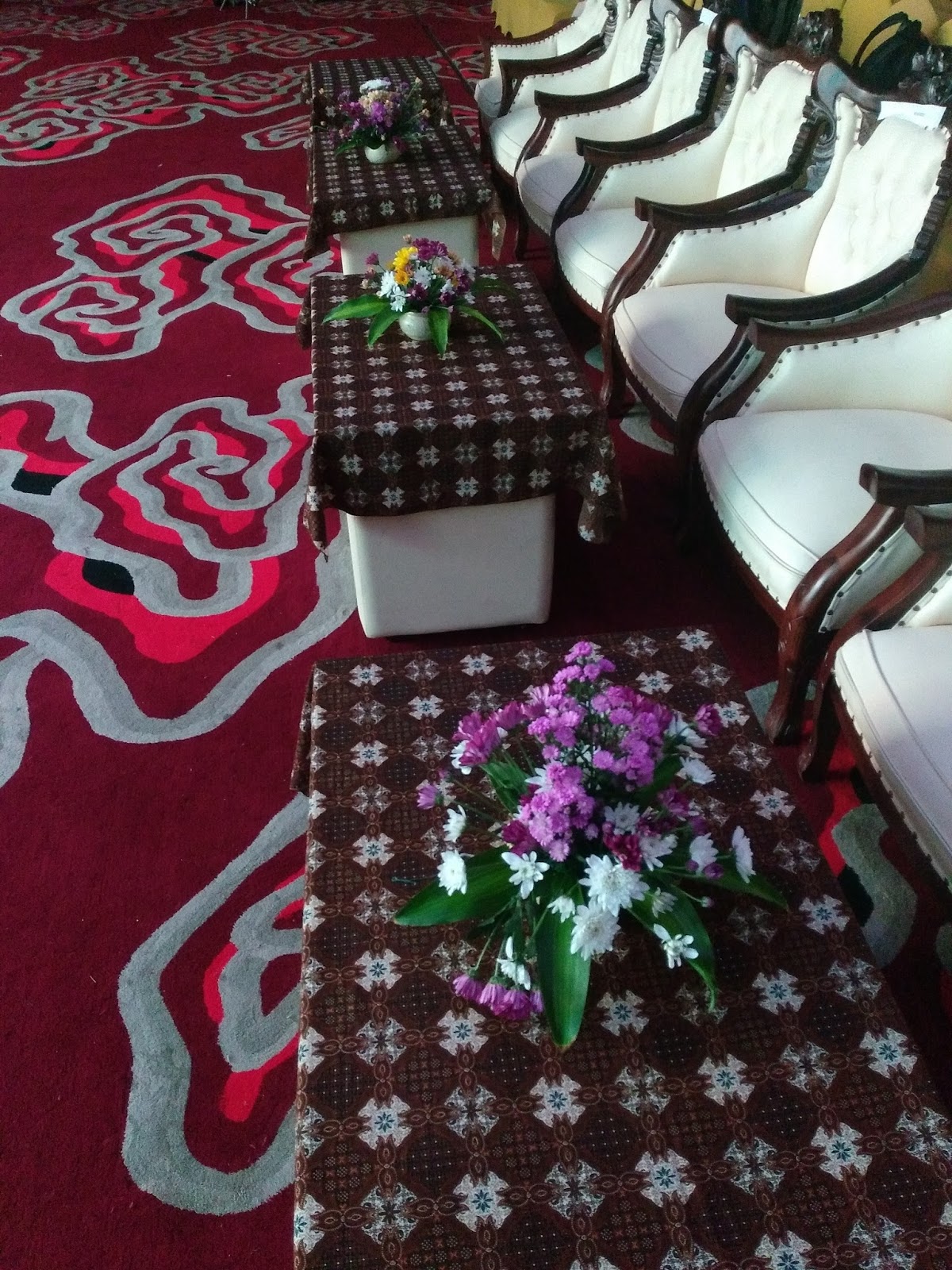 JASA PEMBUAT BUNGA UNTUK MEJA SEMINAR DI YOGYAKARTA, JASA PEMBUAT BUNGA ...