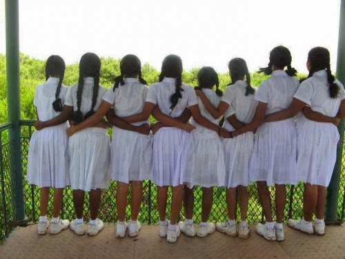 sri lankan girls 99: sri lankan school smol girls - podi kello