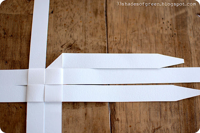 33 Shades of Green: Handmade Holidays: Moravian Star Tutorial