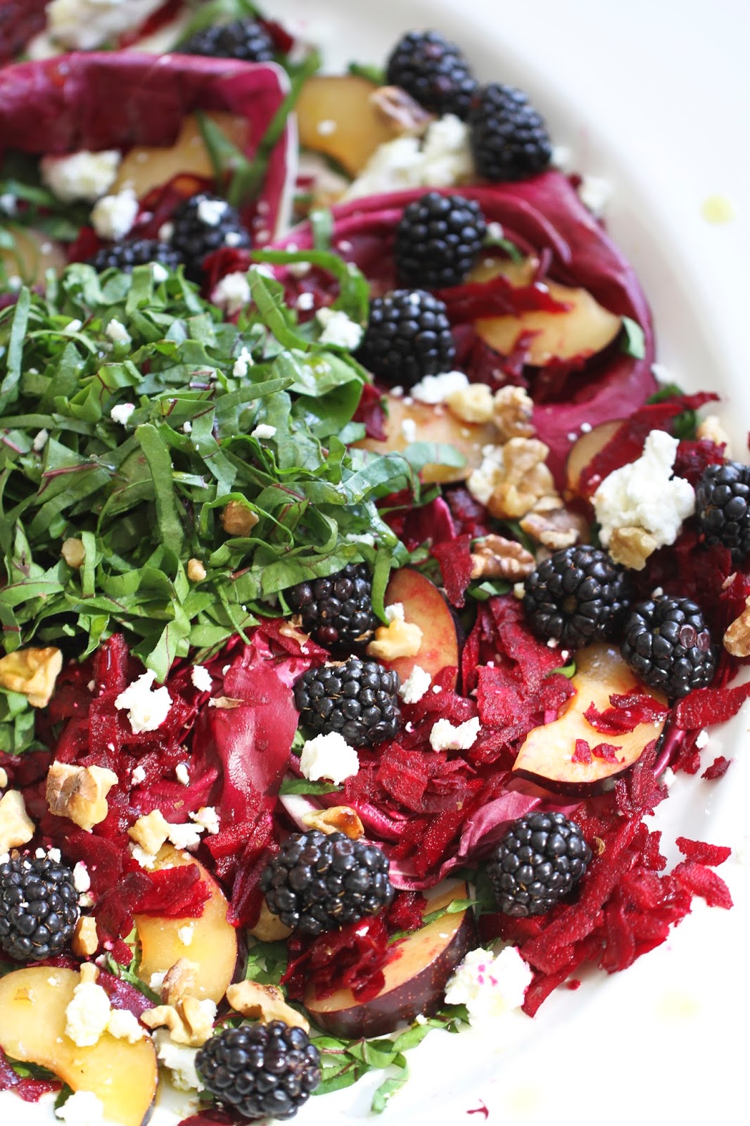 Black is the New Food: Black and Red Salad - Ever Open Sauce