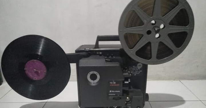 Dijual Kamera Proyektor bioskop jadul | LAPAK BARANG ANTIK
