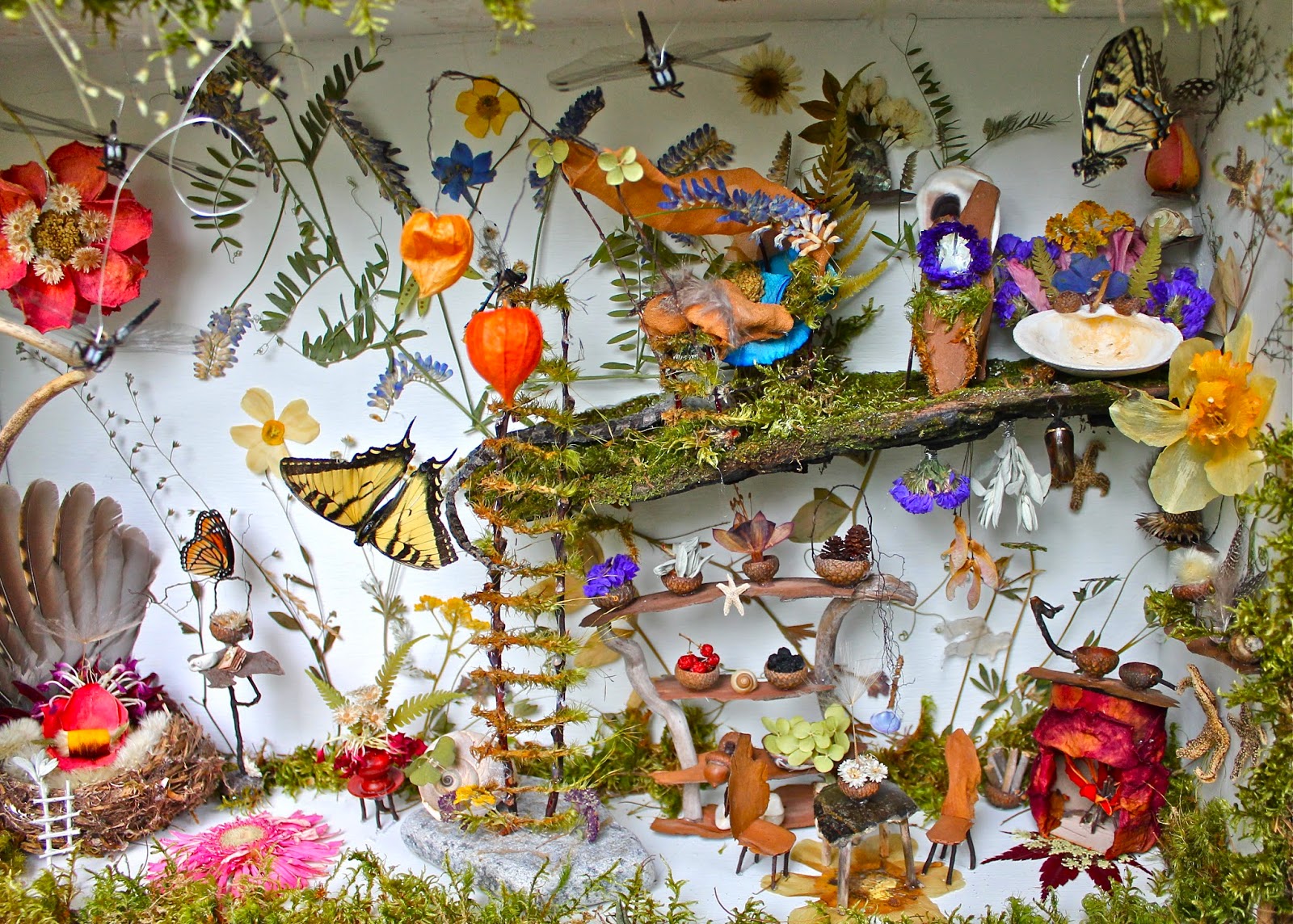 Twig and Toadstool: Fairy Garden Den