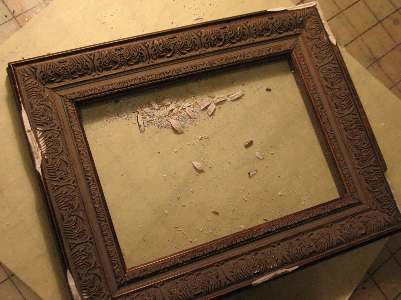 Artsy Fartsy: Crackled Frame