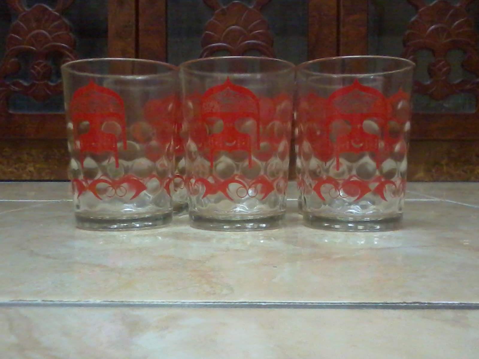 NAN ANTIQUE: GELAS , BOTOL , JUG YANG CANTIK DAN UNIK