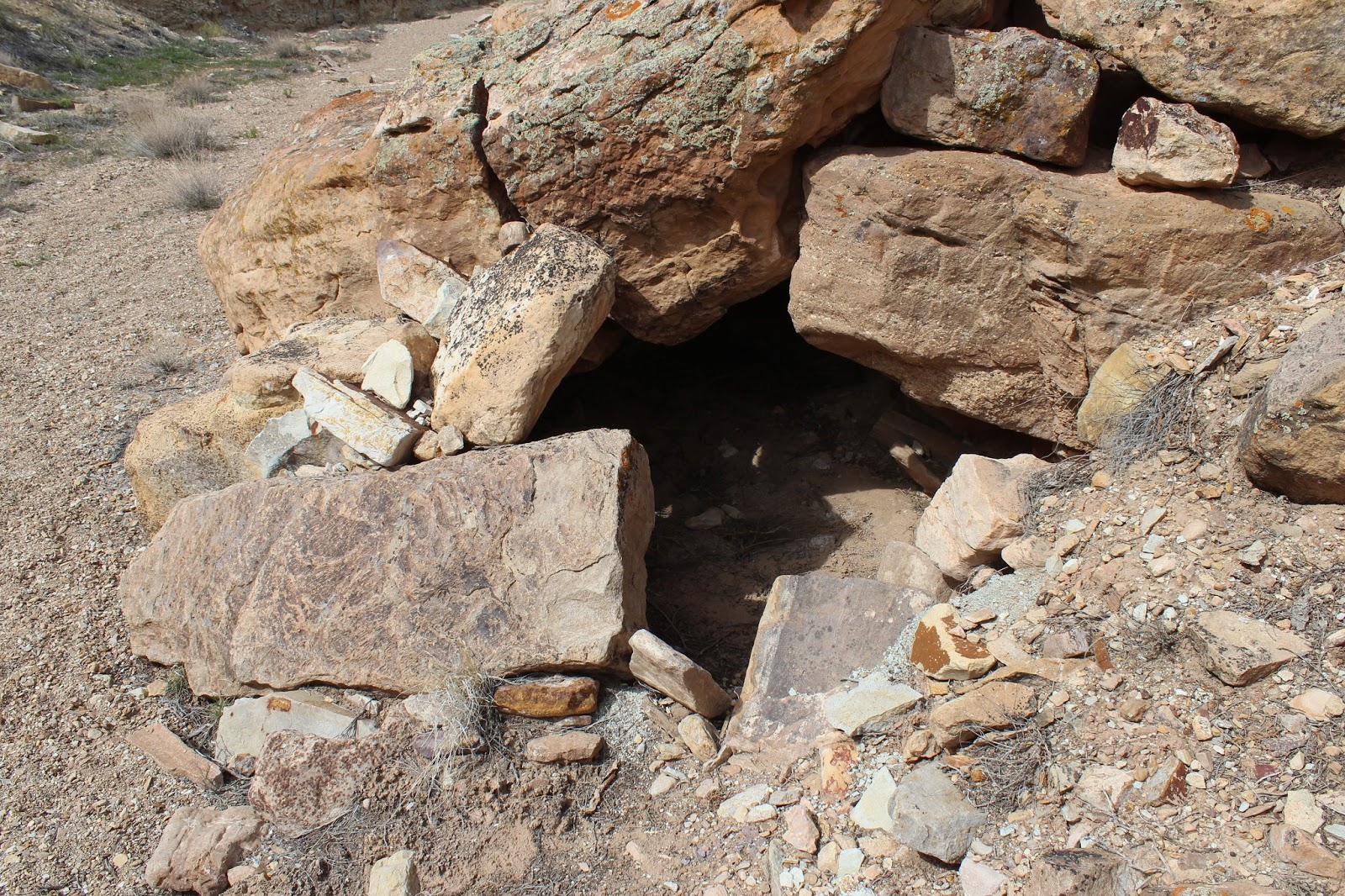 gjhikes.com: Cool Rock Canyon