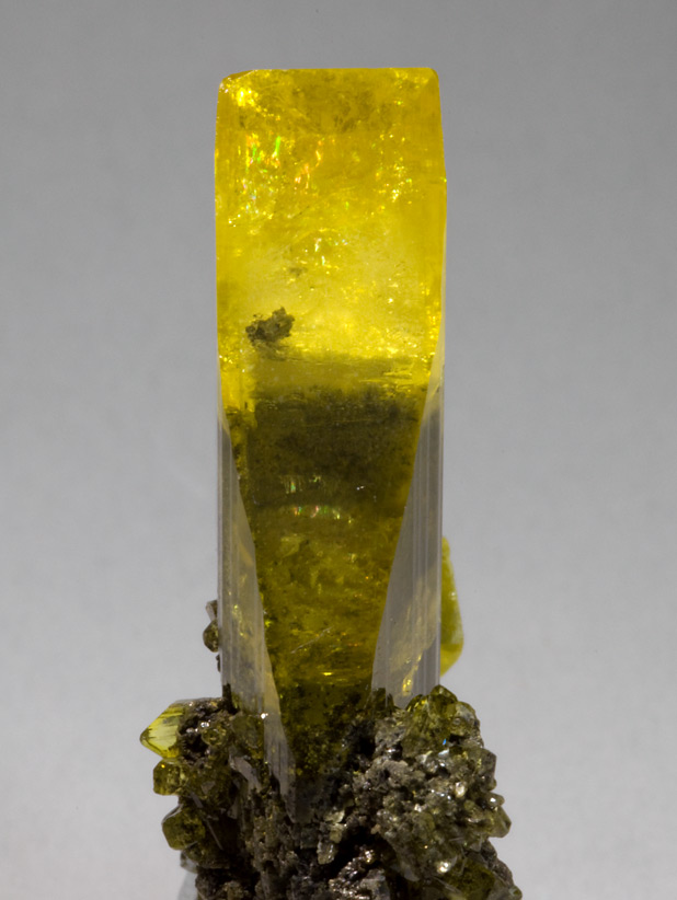 ISTHAR AURORA ** PIEDRAS PRECIOSAS: Anglesita