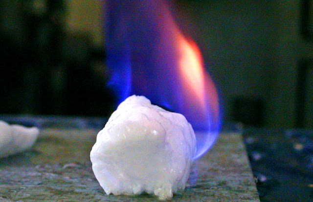 China Successfully Mines Flammable Ice From the South Sea