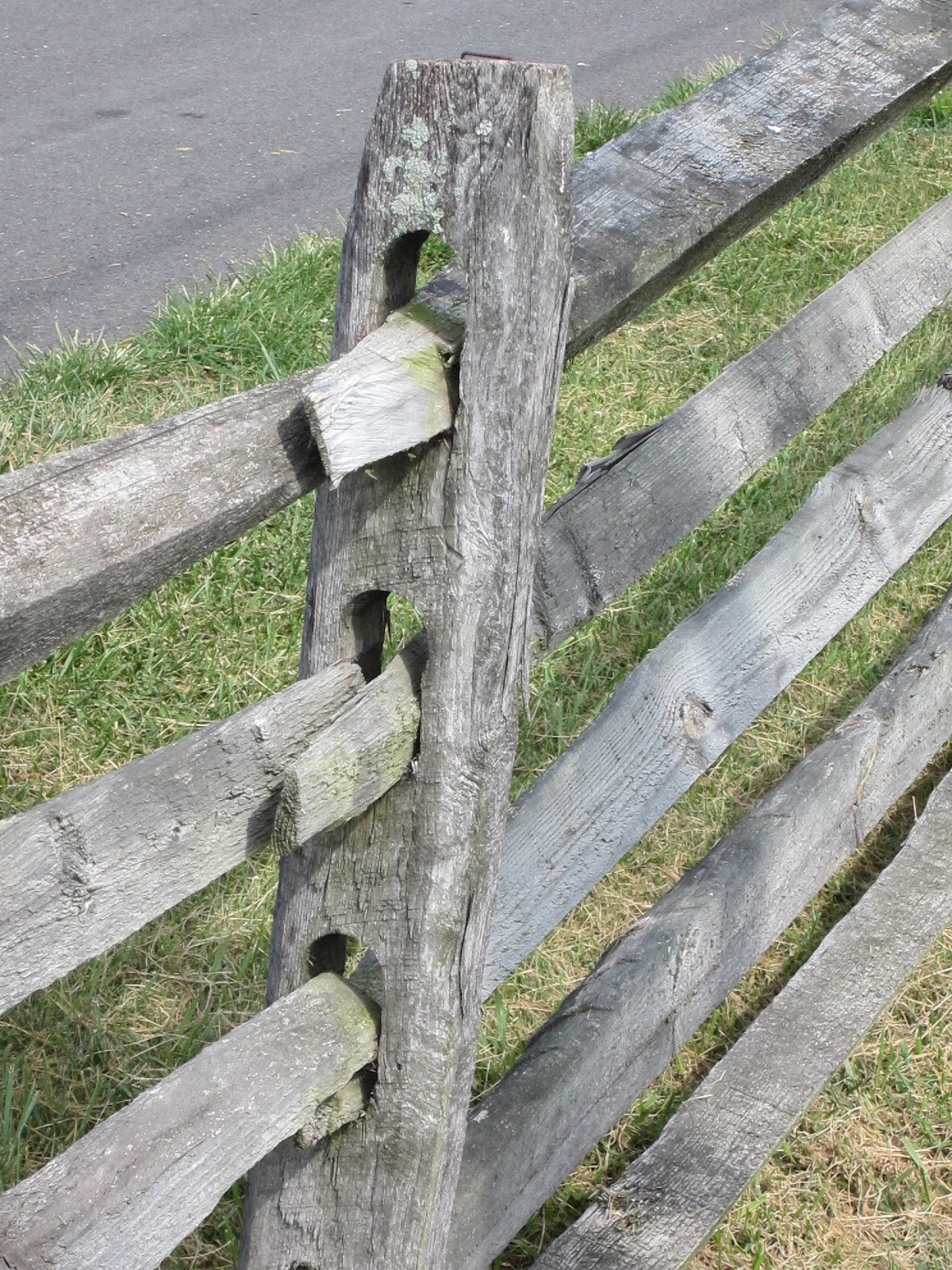 Mannie Gentile: Toy Soldiers Forever: Post and rail fence in 54mm