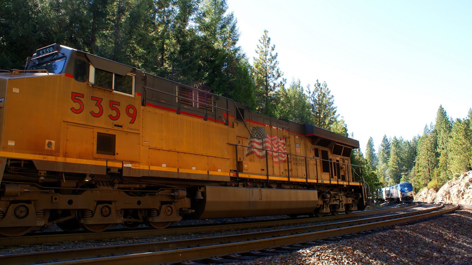 Milepost 154: A Train Blog: The Tale of UP 7783 East: A TRIPLE Train Meet