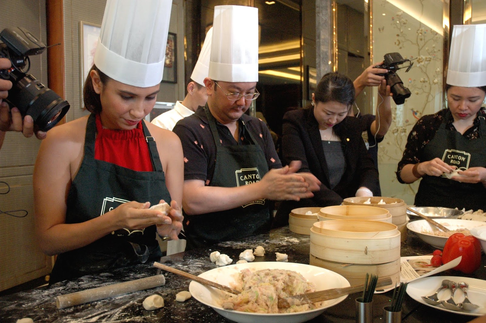 DUDE FOR FOOD: Let's Roll: The Dim Sum Making Class at Canton Road
