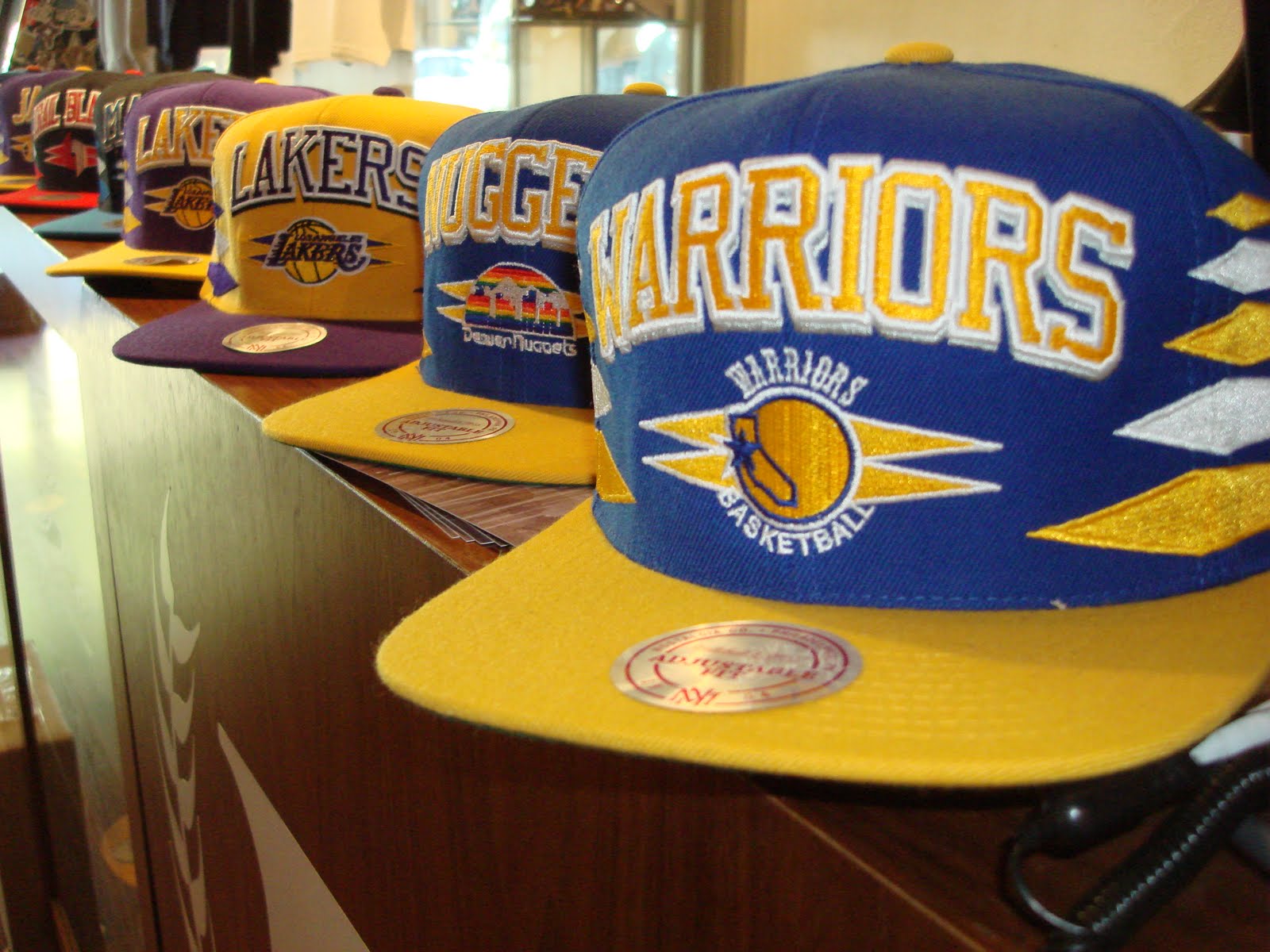 THE KRATE: Mitchell & Ness NBA Diamond Snapbacks