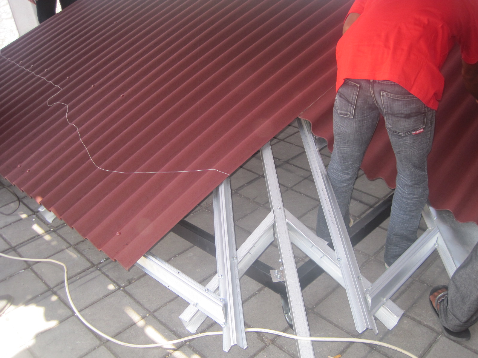 Genteng Bitumen Onduline - Onduvilla - Bardoline: Jual Atap Bitumen ...