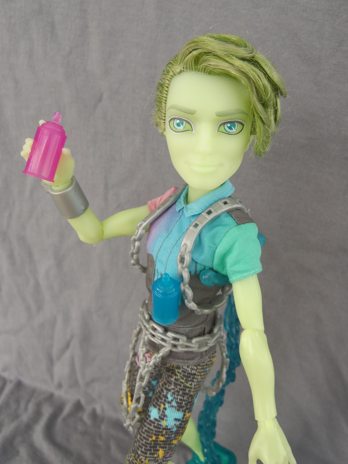 Christina Articulates: 'Haunted' Porter "Paintergeist" Geiss