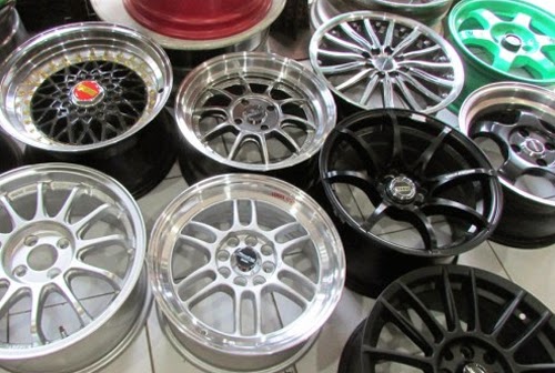 Tips Cara Membersihkan Pelek Mobil Agar Tampak Baru