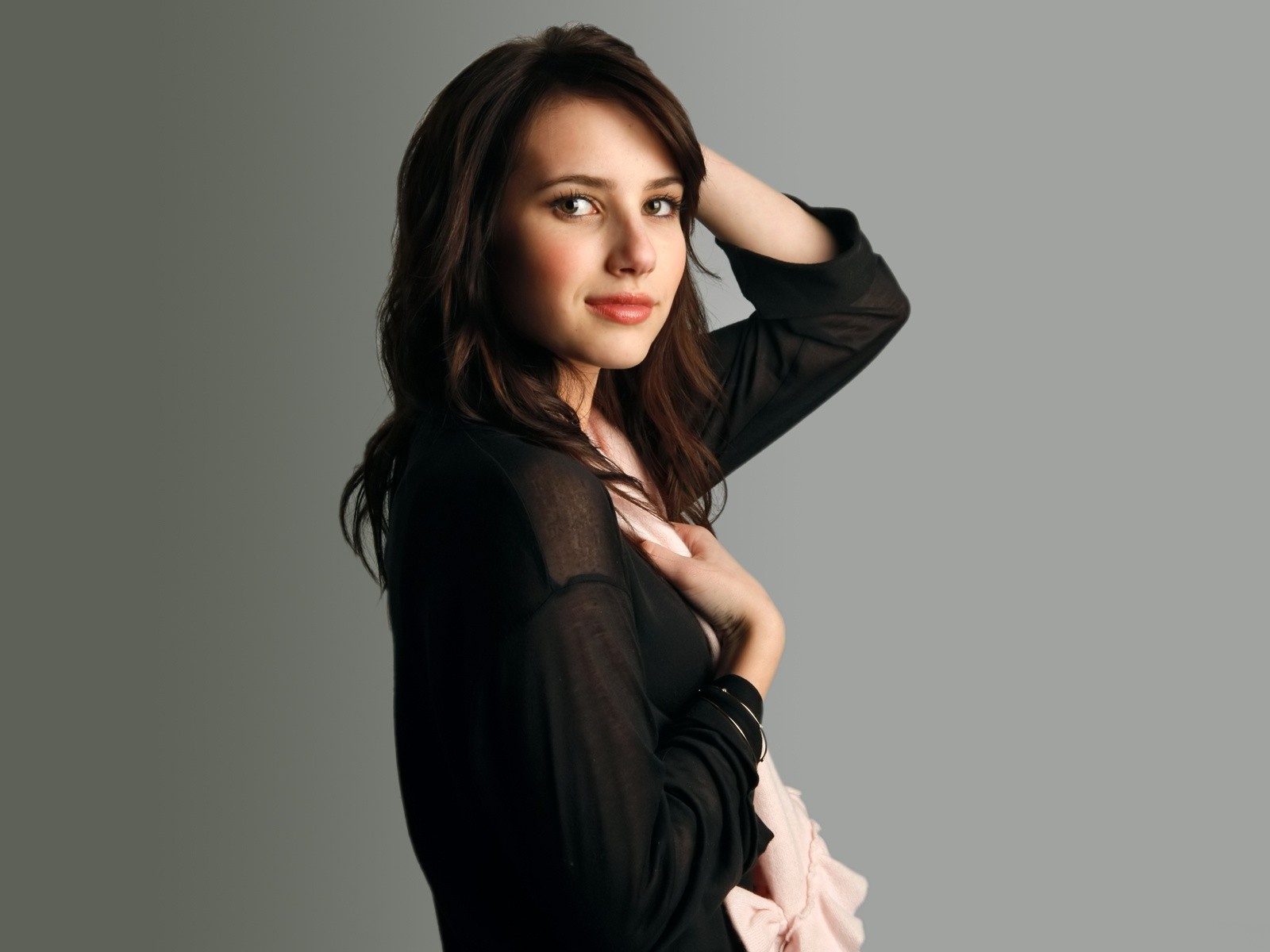 emma roberts best awesome and fabulous images hd wallpapers photos and ...