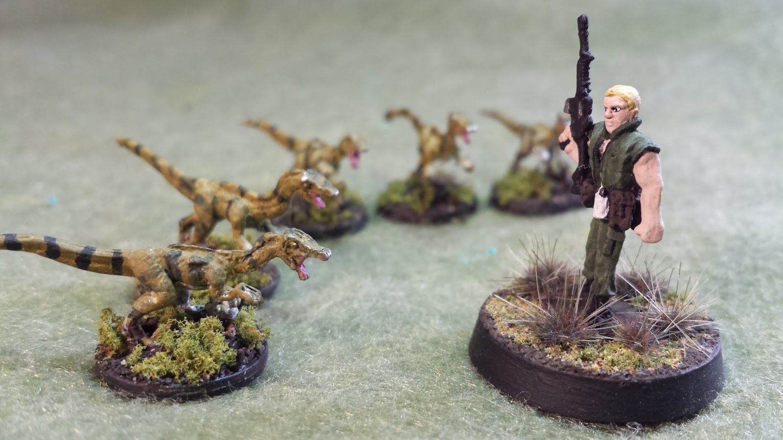 Sarah's Compsognathi (Compys) - Jade Gaming News