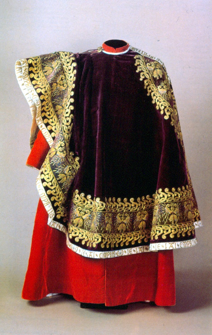 Blog de heráldica: MANTOS III