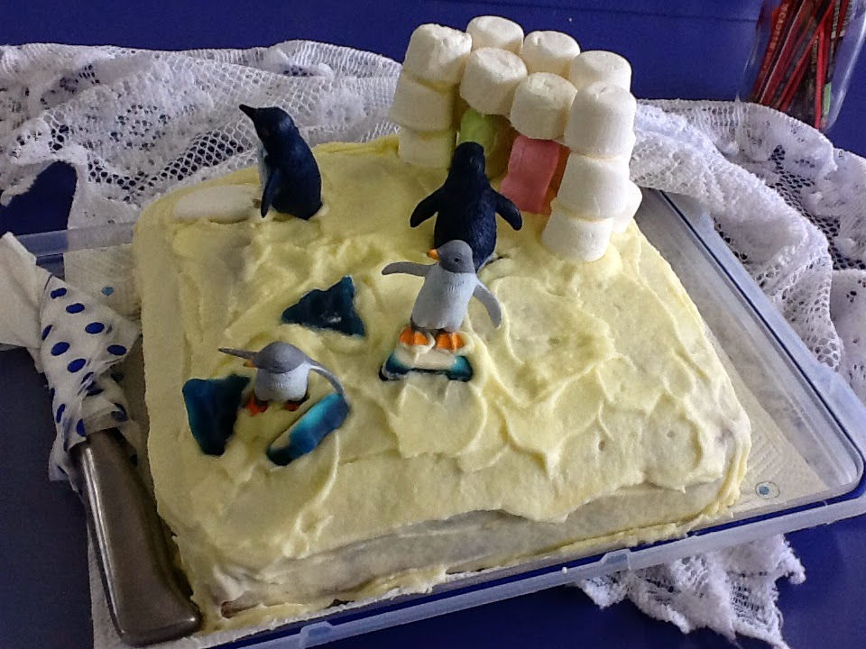 Room 2 SHS: Antarctica cake