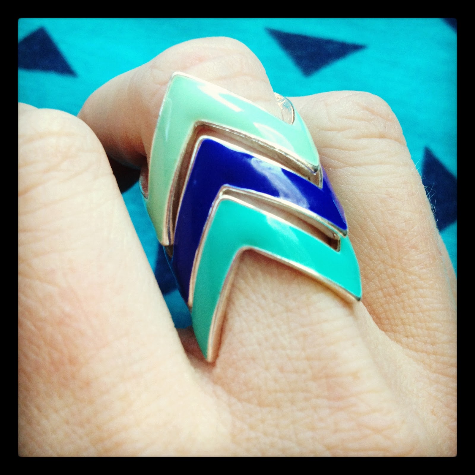 Loveleigh Shopaholic Confessions: Crazy for Chevron