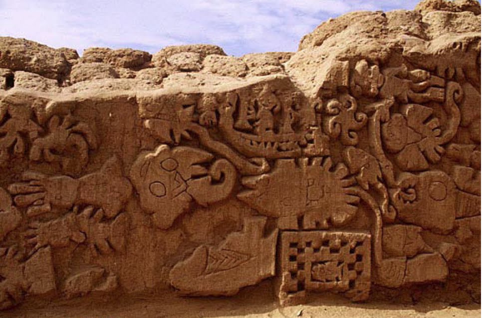 ACHAMAN GUAÑOC: CHAN CHAN - PERU.